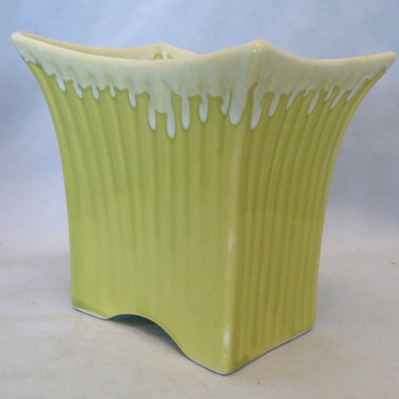 Marietta Modern | Accents | Vintage Marietta Modern Yellow Pottery Vase ...